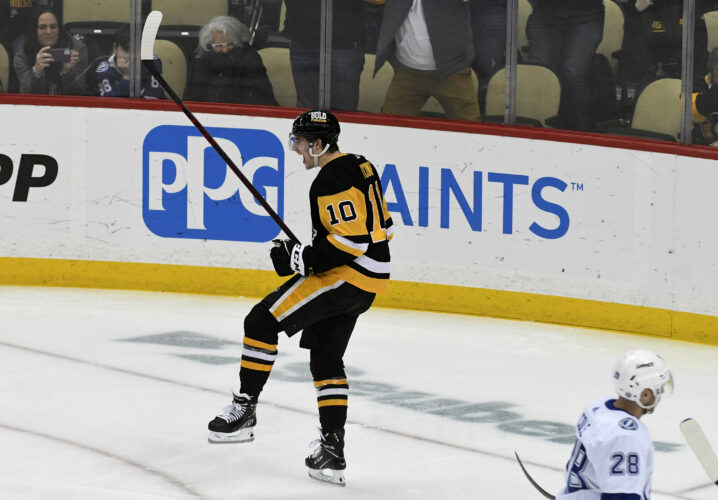 Penguins Score 6 in 2nd Period To Beat Lightning, 7-3 | News, Sports ...